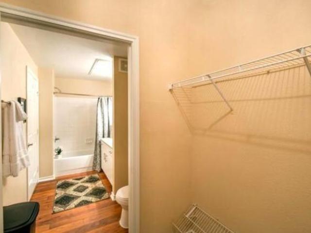 2 Br, 2 bath, Apartment 3131 SW 89th St
