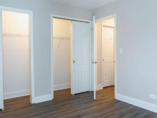 2 Br, 2 bath, Apartment 313 S Hickory St