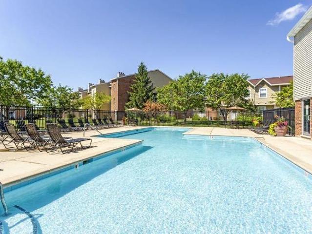 2 Br, 2 bath, Apartment 313 W Happfield Dr