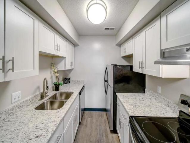 2 Br, 2 bath, Apartment 3207 Stones Throw Ln