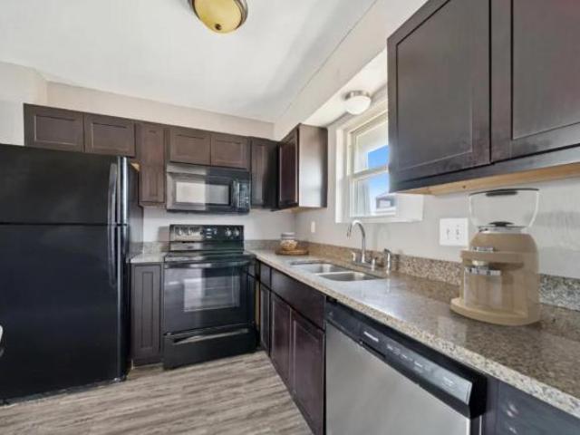 2 Br, 2 bath, Apartment 3235 NW 50th St