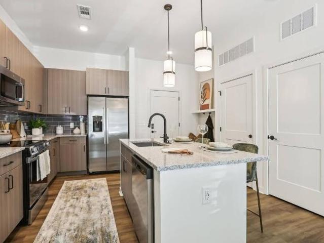 2 Br, 2 bath, Apartment 3238 Hidden Forest Ct