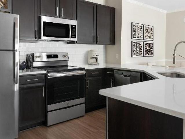 2 Br, 2 bath, Apartment 3300 Shipley St