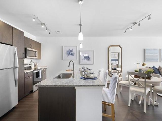 2 Br, 2 bath, Apartment 330 Paradise Road