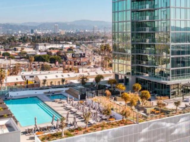 2 Br, 2 bath, Apartment 3311 S La Cienega Blvd