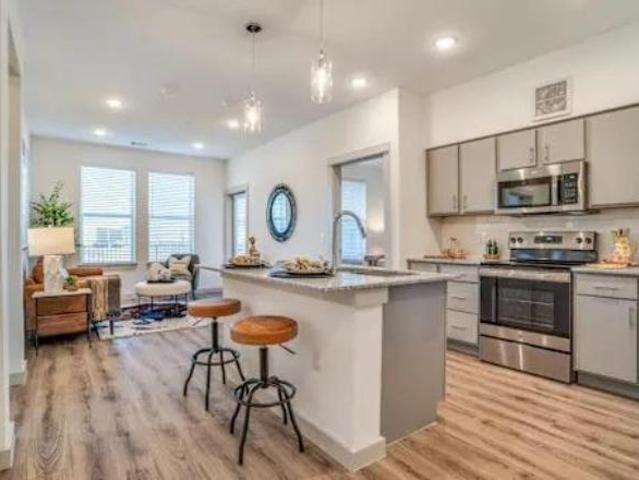 2 Br, 2 bath, Apartment 3320 Sam Rayburn Highway