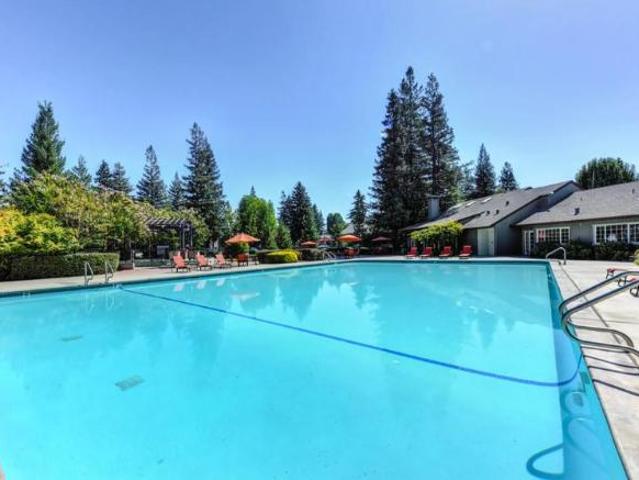 2 Br, 2 bath, Apartment 3334 Smoketree Dr
