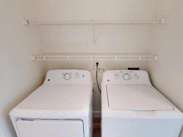 2 Br, 2 bath, Apartment 3440 El Dorado Hills Blvd