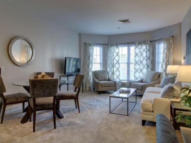 2 Br, 2 bath, Apartment 34 Brainard Ave
