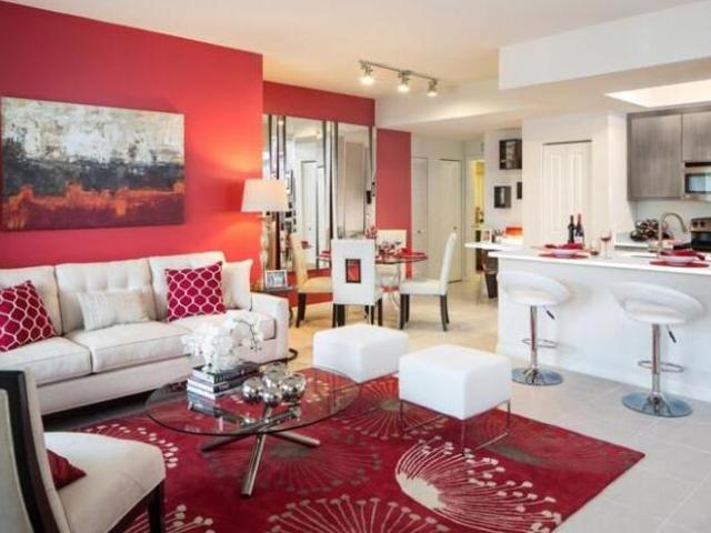 2 Br, 2 bath, Apartment 3545 W 98th Street