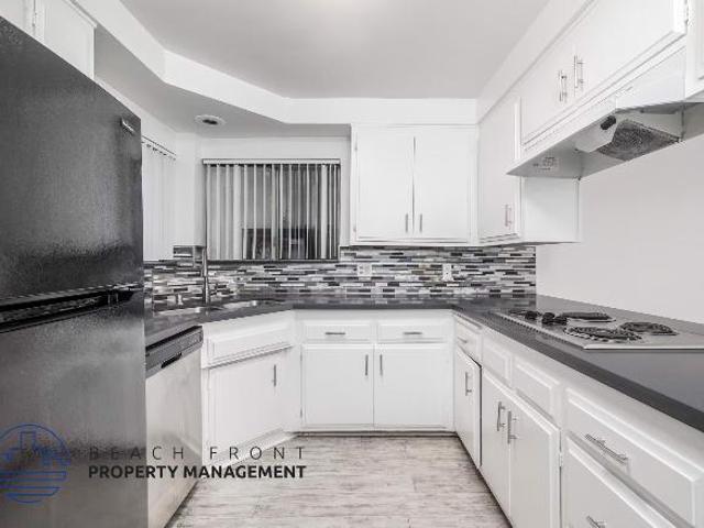 2 Br, 2 bath, Apartment 355 Coronado Ave