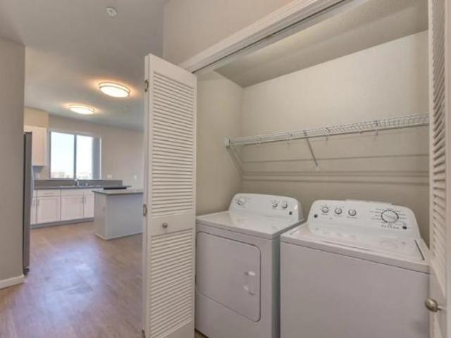 2 Br, 2 bath, Apartment 3580 W Grant Line Rd
