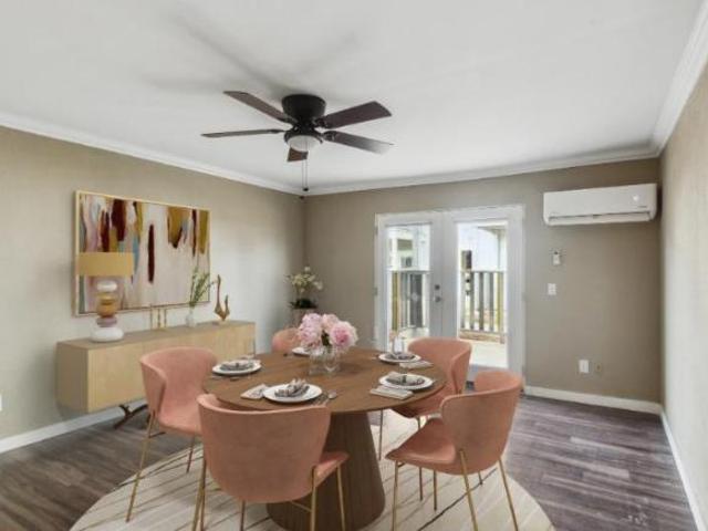 2 Br, 2 bath, Apartment 3507 N Service Rd