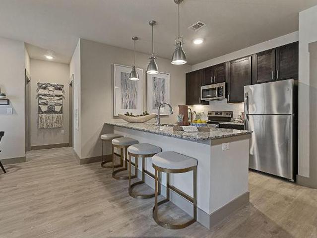 2 Br, 2 bath, Apartment 3506 S 5th St