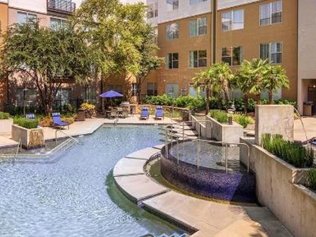 2 Br, 2 bath, Apartment 350 E Las Colinas Blvd