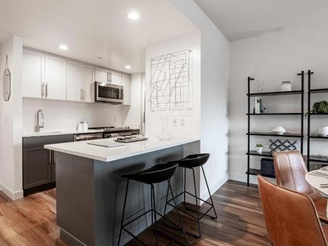 2 Br, 2 bath, Apartment 350 Third Street