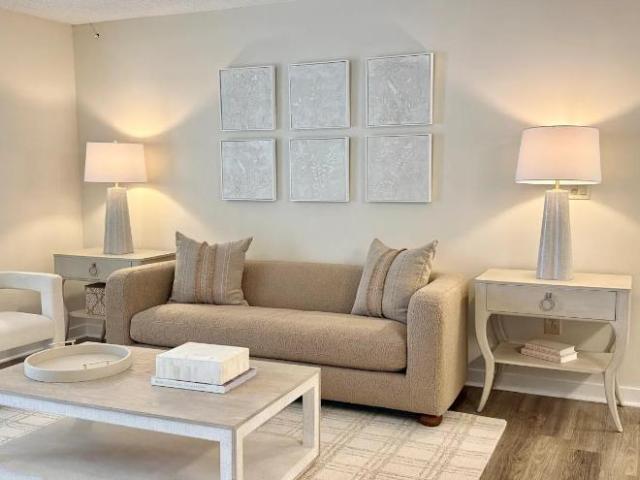 2 Br, 2 bath, Apartment 3513 Beasley Rd