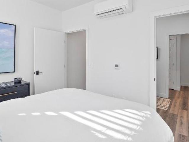 2 Br, 2 bath, Apartment 351 Valpico Rd