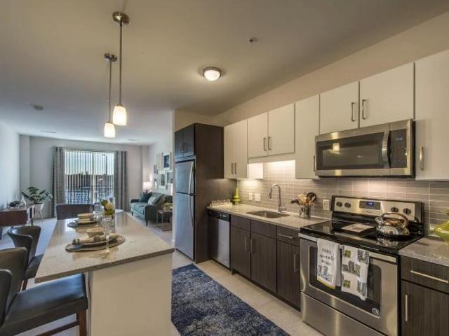 2 Br, 2 bath, Apartment 35 Harrington Ave