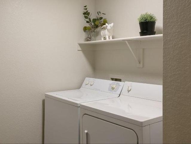 2 Br, 2 bath, Apartment 3600 W Ray Rd