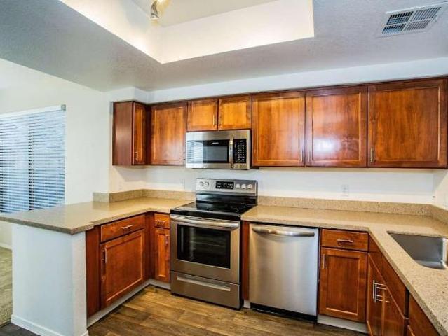 2 Br, 2 bath, Apartment 3750 E Via Palomita
