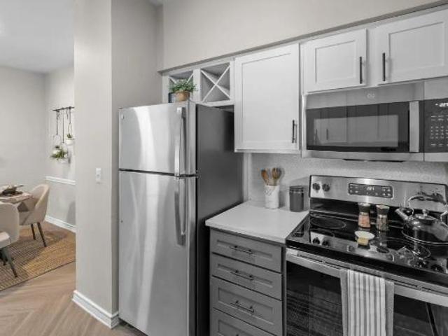 2 Br, 2 bath, Apartment 3700 Post Oak Blvd