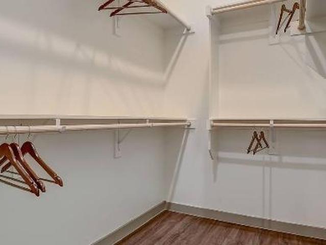 2 Br, 2 bath, Apartment 3701 Dr Mlk Jr Dr