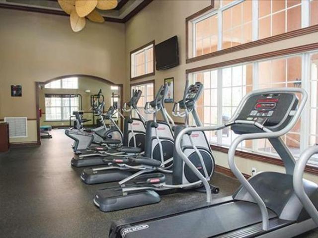 2 Br, 2 bath, Apartment 3711 State Road 84