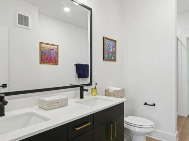 2 Br, 2 bath, Apartment 3712 Stewart Rd