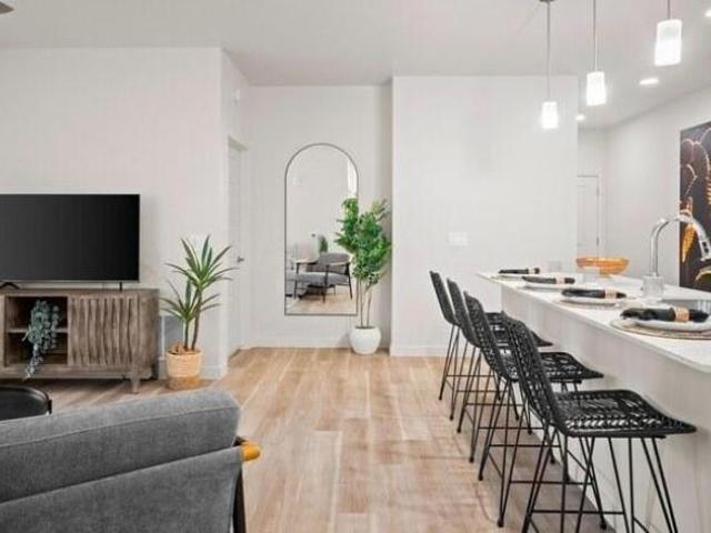 2 Br, 2 bath, Apartment 37363 N Gary Rd