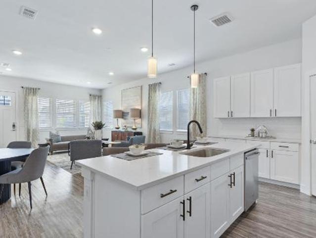 2 Br, 2 bath, Apartment 3800 W Lamberth Rd