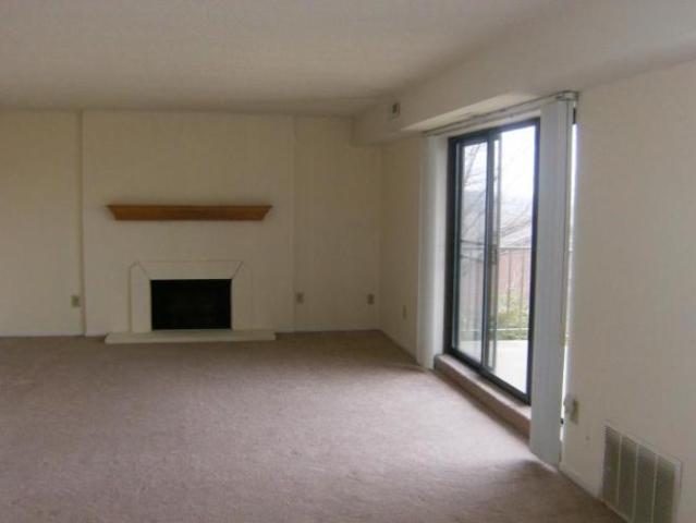 2 Br, 2 bath, Apartment 3811 Glen Eagles Boulevard