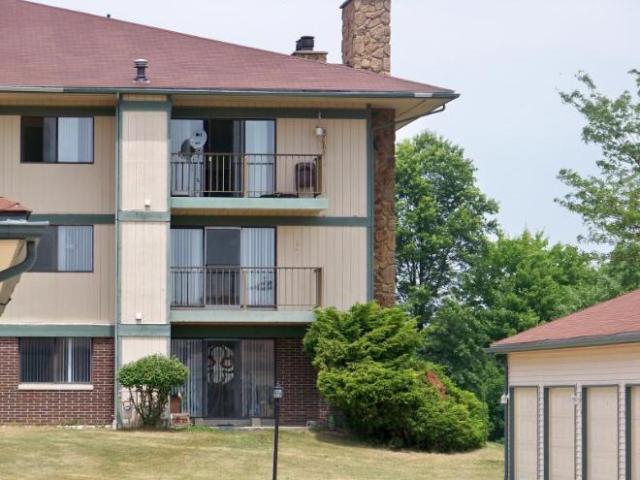2 Br, 2 bath, Apartment 3811 Glen Eagles Boulevard