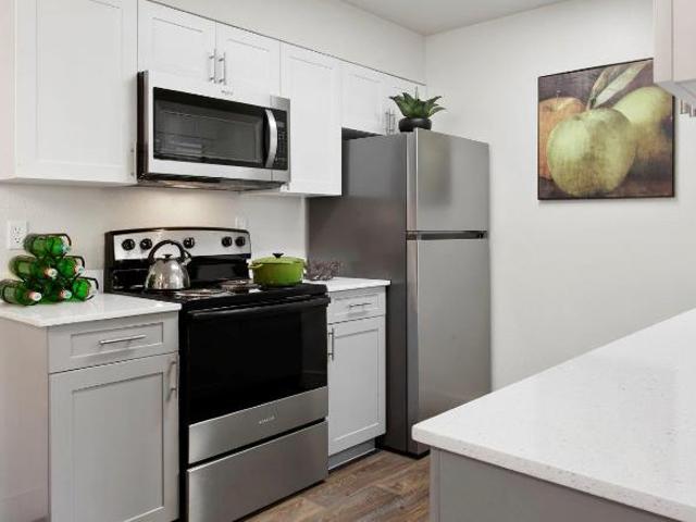 2 Br, 2 bath, Apartment 3816 N 83rd Avenue