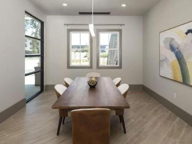 2 Br, 2 bath, Apartment 3960 Redan Rd
