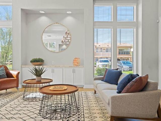 2 Br, 2 bath, Apartment 3999 S Dobsoon Rd