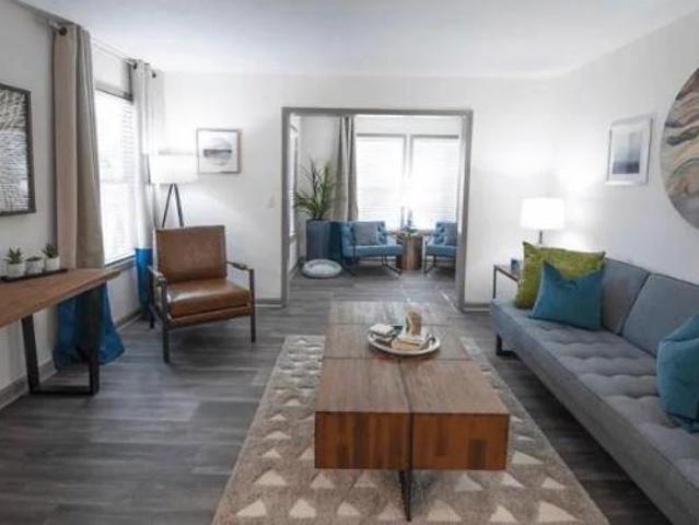 2 Br, 2 bath, Apartment 3900 Paces Walk SE