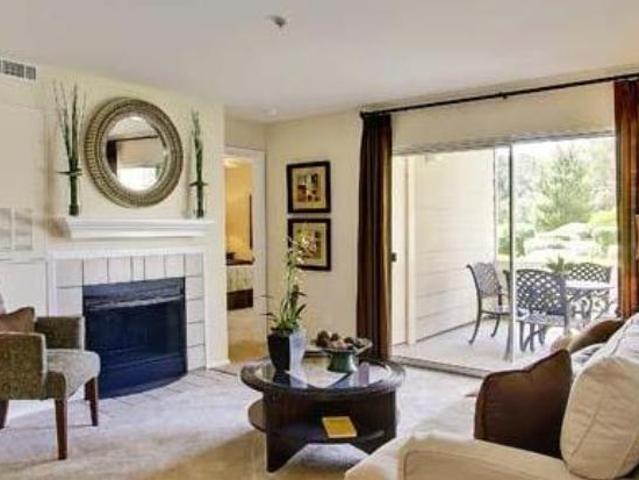 2 Br, 2 bath, Apartment 3920 Knickerbocker Pkwy