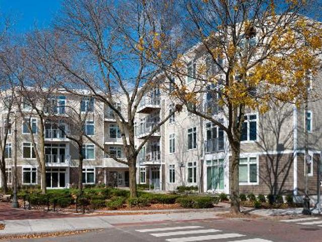 2 Br, 2 bath, Apartment 7 Cameron Avenue
