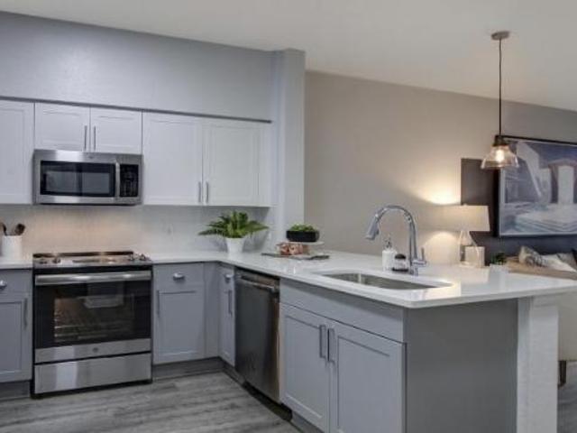 2 Br, 2 bath, Apartment 408 NE 6th Street