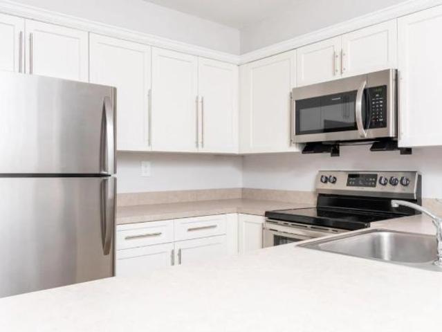 2 Br, 2 bath, Apartment 4001 N Main St