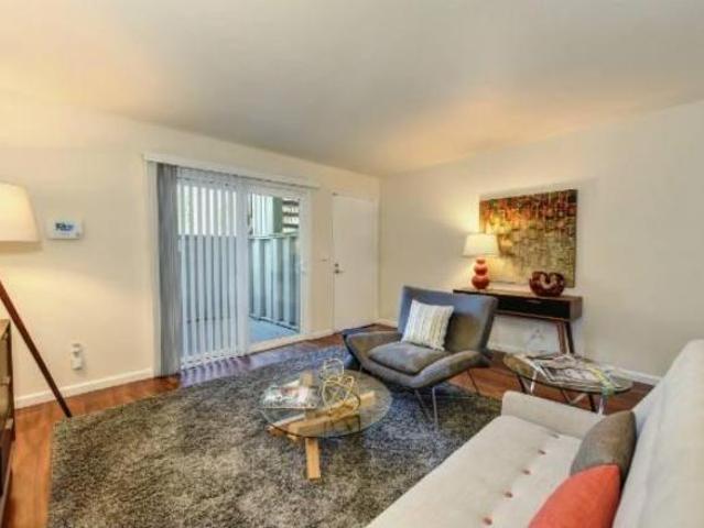 2 Br, 2 bath, Apartment 4001 S Watt Ave
