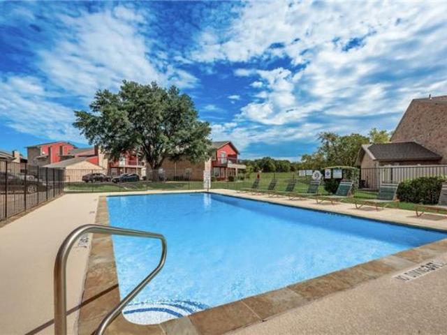 2 Br, 2 bath, Apartment 400 Audra Ln