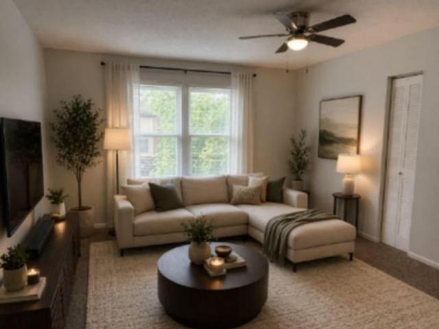 2 Br, 2 bath, Apartment 400 Pinewood Dr