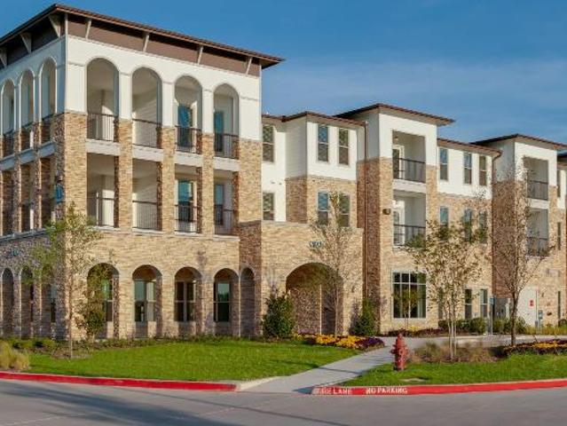 2 Br, 2 bath, Apartment 4100 Northern Cross Blvd