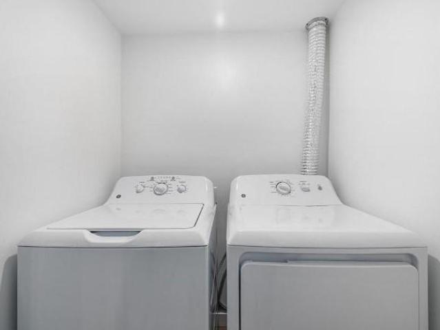 2 Br, 2 bath, Apartment 4108 N Pine Island Rd