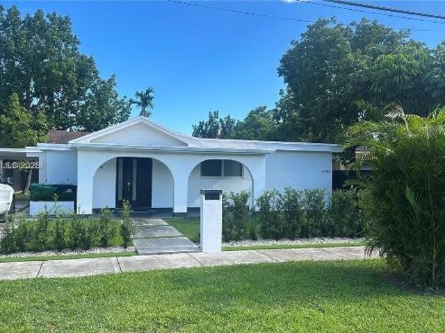 2 Br, 2 bath, Apartment 4290 SW 9th St