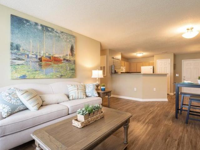 2 Br, 2 bath, Apartment 4211 Fox Rd