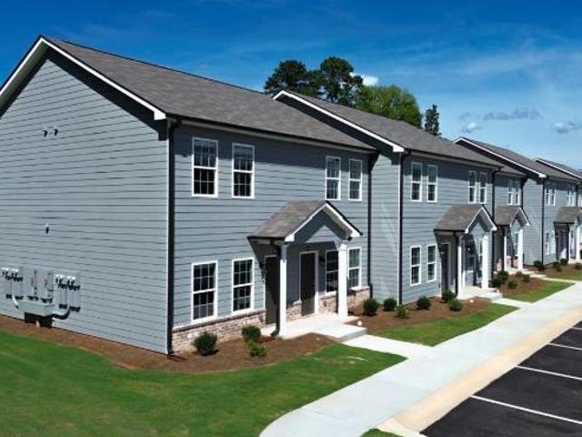 2 Br, 2 bath, Apartment 436 Waverly Circle