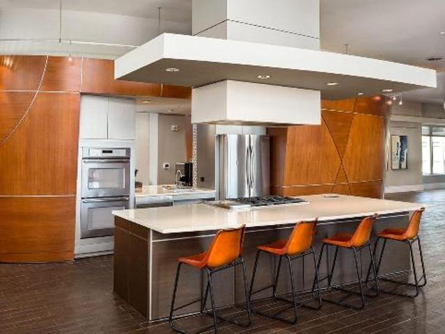 2 Br, 2 bath, Apartment 4300 Sharon Road